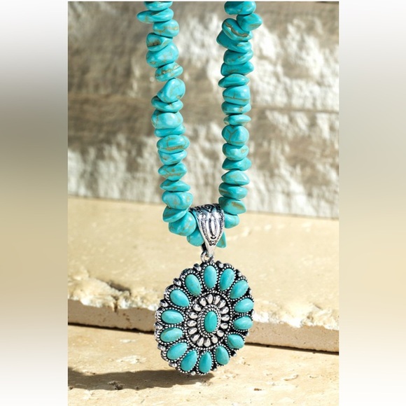 Jewelry | Semi Stone Circle Pendant Necklace Turquoise | Poshmark